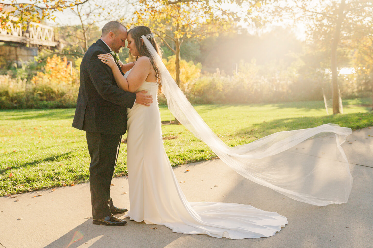 Beautiful, Classy Wedding At North Bank Park Pavilion in Columbus Ohio ...